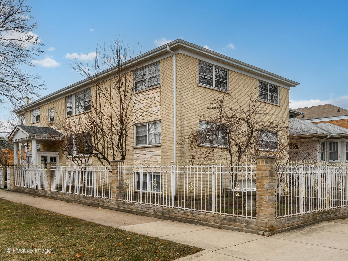 2538 W Arthur Ave Unit B, Chicago, IL 60645 - Condo for Rent in Chicago ...