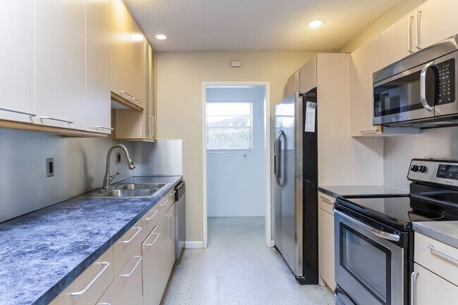 5621 NE 16th Ave, Fort Lauderdale, FL 33334 | Apartments.com