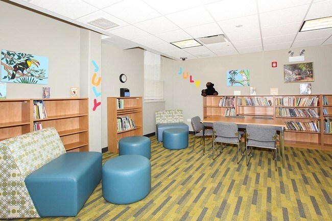 Oakley Square Apartments - Chicago, IL | Apartments.com