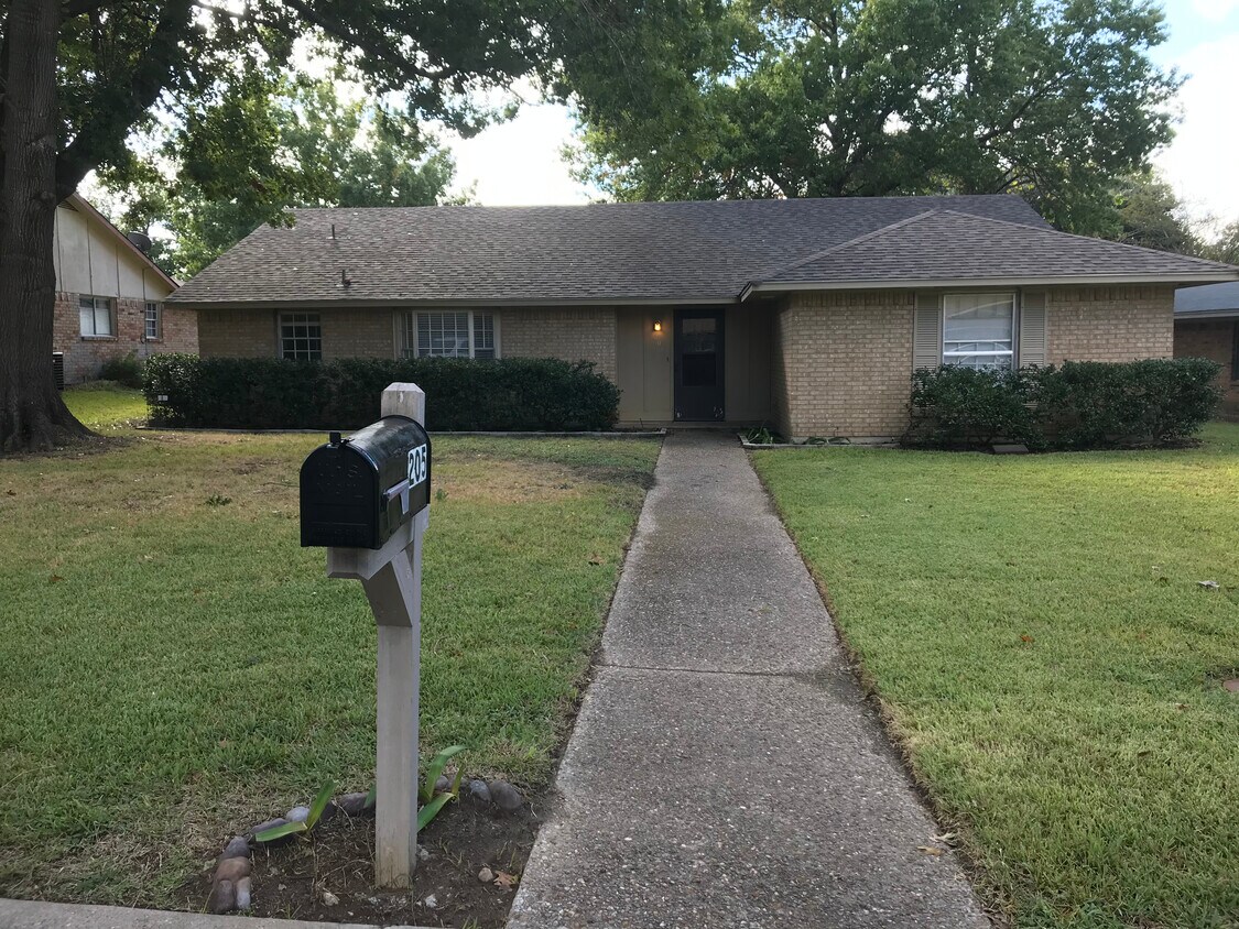 205 Churchill Ave, Corsicana, TX 75110 - House Rental in Corsicana, TX ...