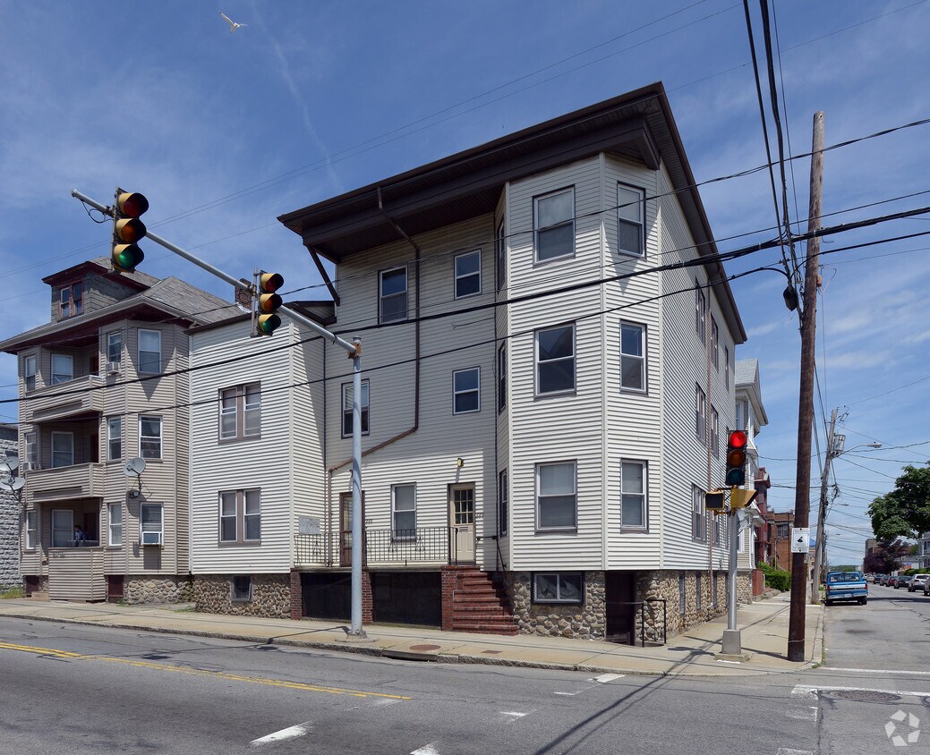 220-222 Ashley Blvd, New Bedford, MA 02746 - 220-222 Ashley Blvd New ...