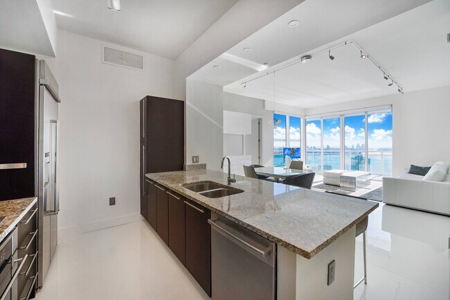 950 Brickell Bay Dr Unit 4210, Miami, FL 33131 - Condo for Rent in Miami, FL | Apartments.com