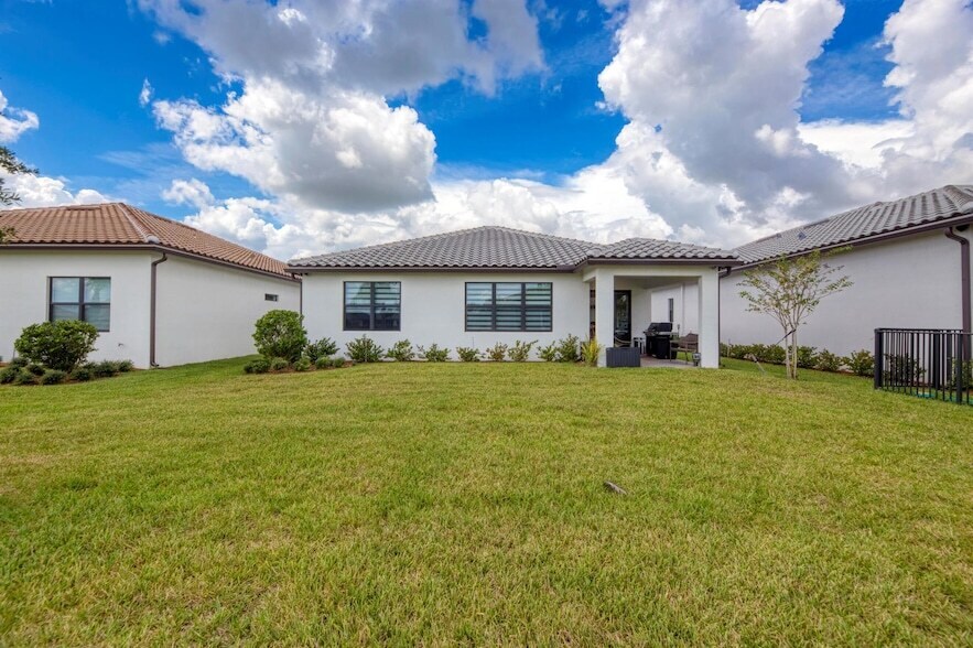 833 Se Courances Dr, Port Saint Lucie, FL 34984 | Apartments.com