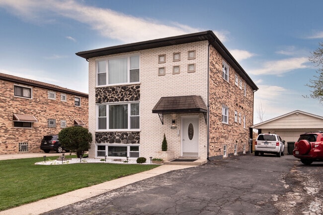 Apartments For Rent In Justice Il