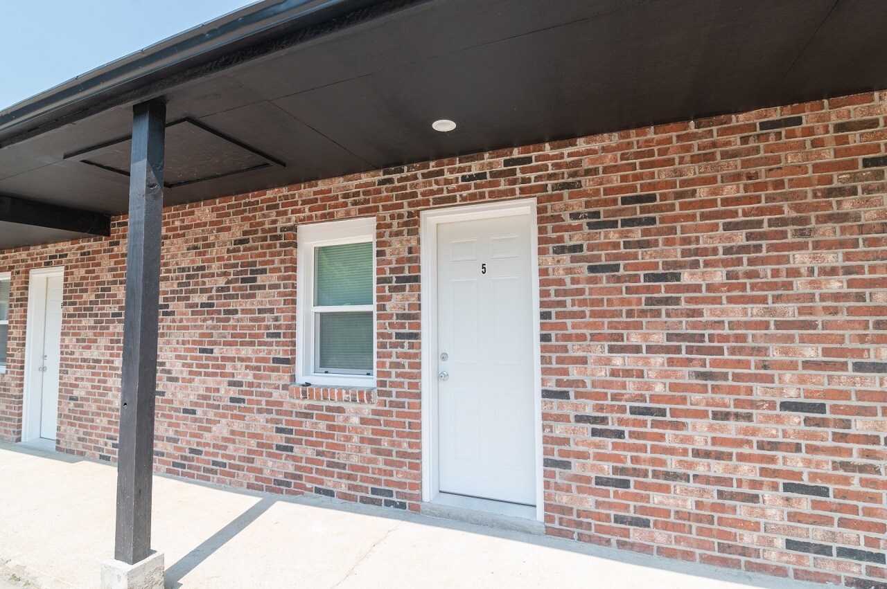 1518 E McCarty St Unit 5, Jefferson City, MO 65101 - Room for Rent in ...