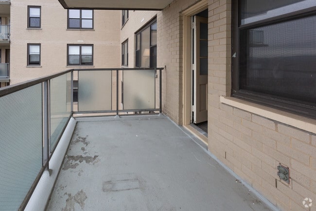 Executive House Apartments - East Orange, NJ | Apartments.com