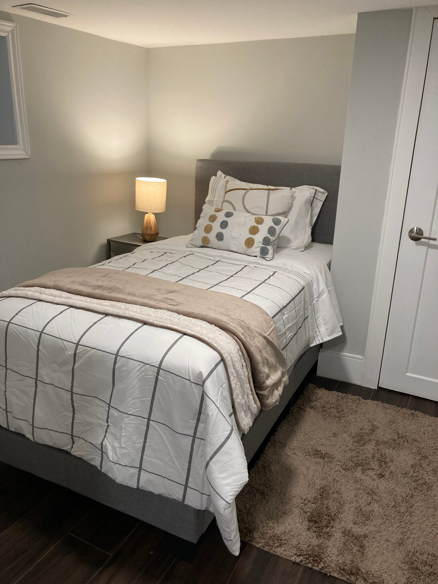 Unit 1, Hamilton, ON L8L 5B9 Apartments - Hamilton, ON | Apartments.com