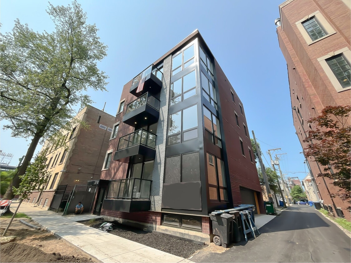 3710 N Kenmore Ave, Chicago, IL 60613 - House Rental in Chicago, IL ...