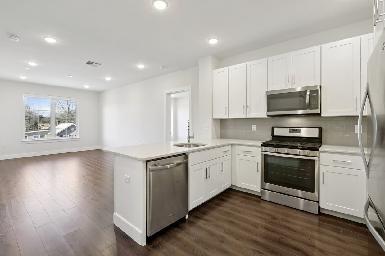 Waldwick Station - 41 W Prospect St Waldwick, NJ 07463 | Apartments.com