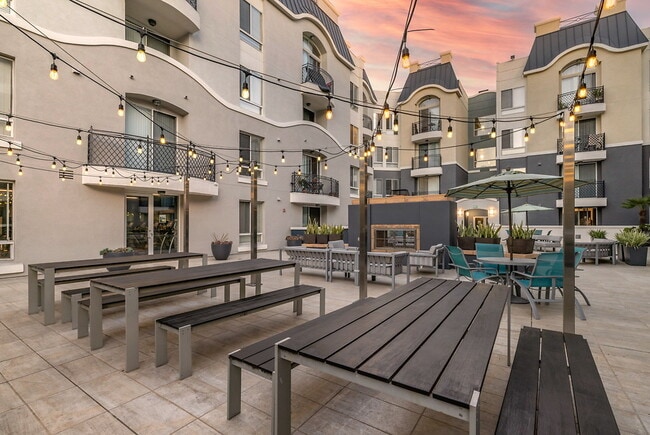 Aqua at Marina del Rey - Apartments in Marina del Rey, CA | Apartments.com