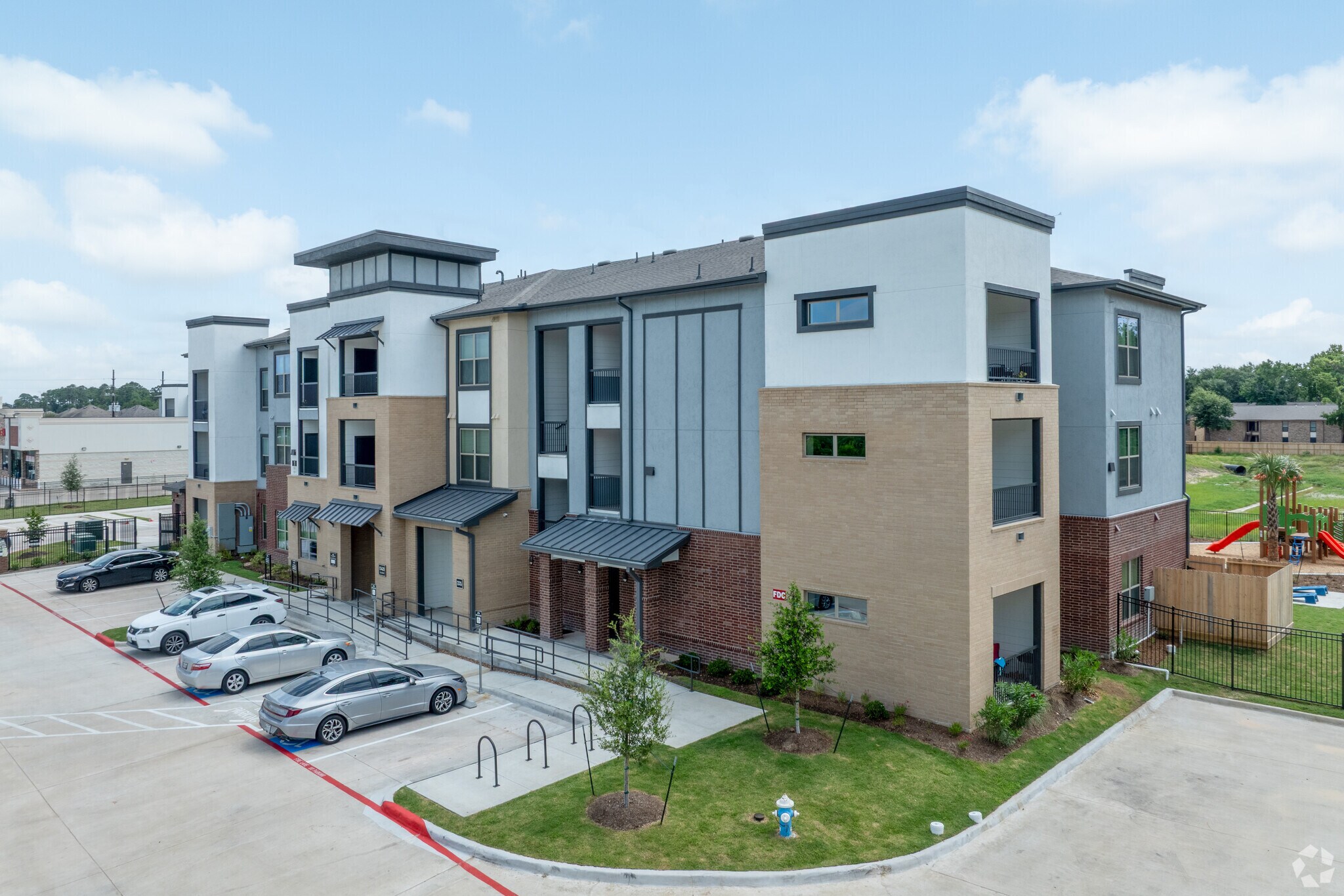 Palladium Houston Ella - 13420 Ella Blvd Houston, TX 77067 | Apartments.com