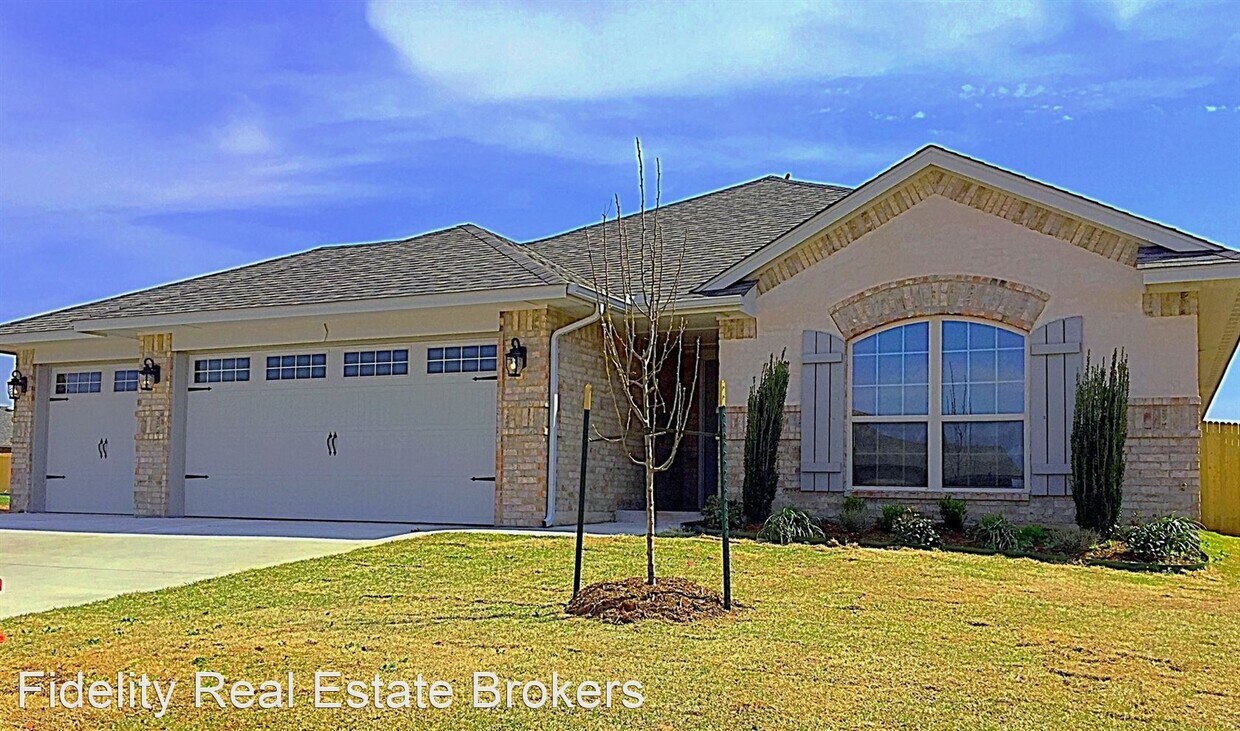 18232 Summer Grove Ave, Edmond, OK 73012 - House Rental in Edmond, OK ...