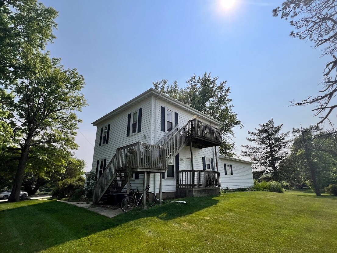 5212 Lincoln Way, Ames, IA 50014 - Townhome Rentals in Ames IA ...