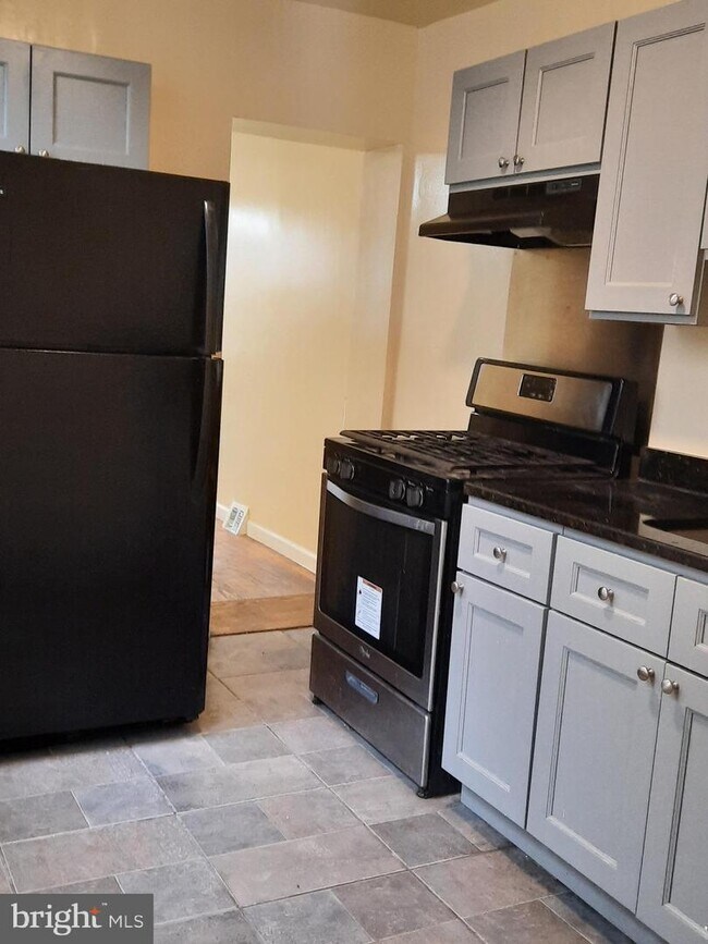 3176 Amber St, Philadelphia, PA 19134 - Townhome Rentals in ...