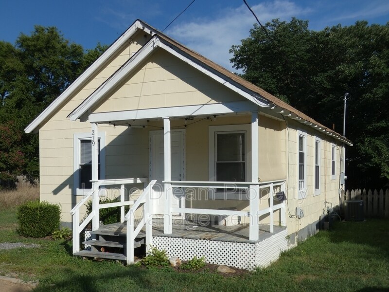 219 Bend Farm Rd, Fredericksburg, VA 22408 - House Rental in ...