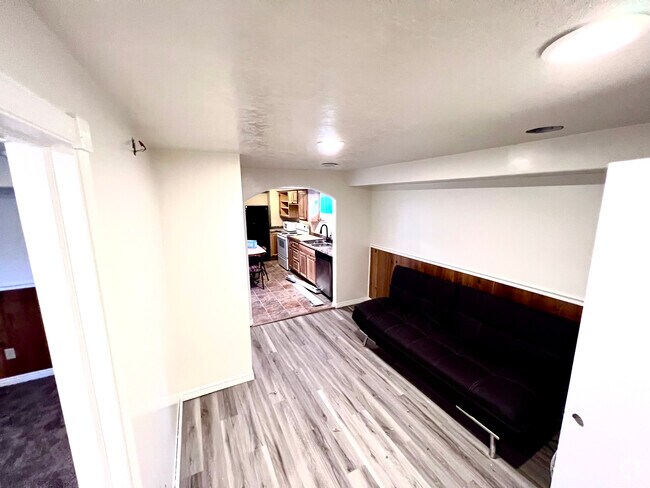 Heatherstone Apartments for Rent with Washer & Dryer - Orem, UT - 1 ...