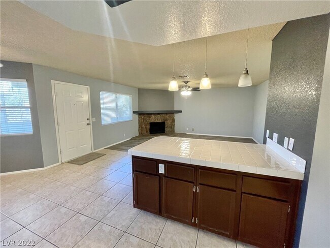 1325 Cinder Rock Dr Unit 202, Las Vegas, NV 89128 - Condo for Rent in ...