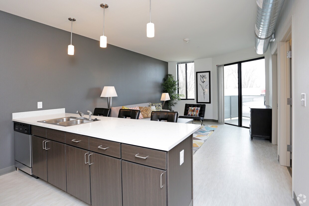 Jackson Crossing - 100-150 E Jackson Ave Des Moines, IA | Apartments.com