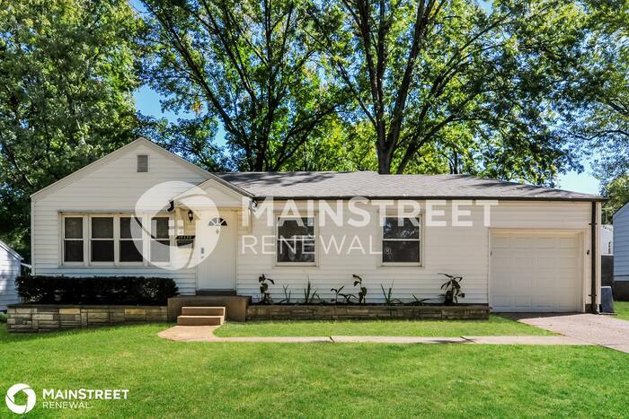10538 Byfield Dr, St. Louis, MO 63137 | Apartments.com