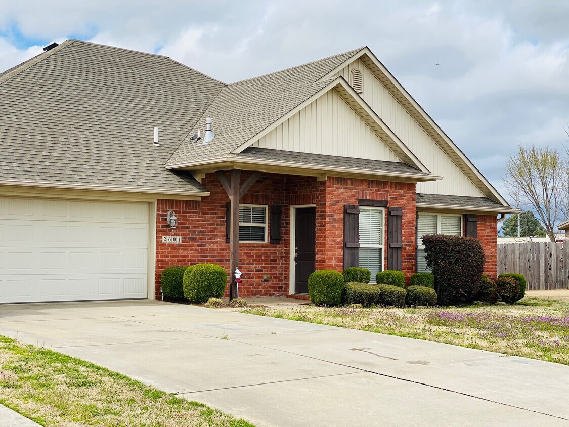2601 Dyllan Ct Unit 2601, Fort Smith, AR 72908 - Room for Rent in Fort ...