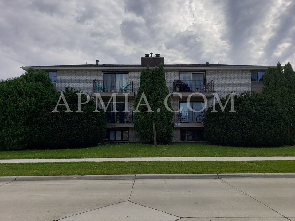 941 Emmons St Unit 05, Hiawatha, IA 52233 - Room for Rent in Hiawatha ...