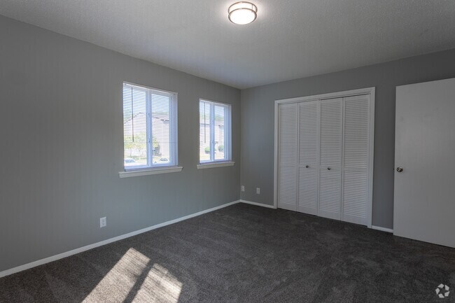 Pearl at High Point Apartments - 2231 Shadow Valley Rd High Point, NC ...
