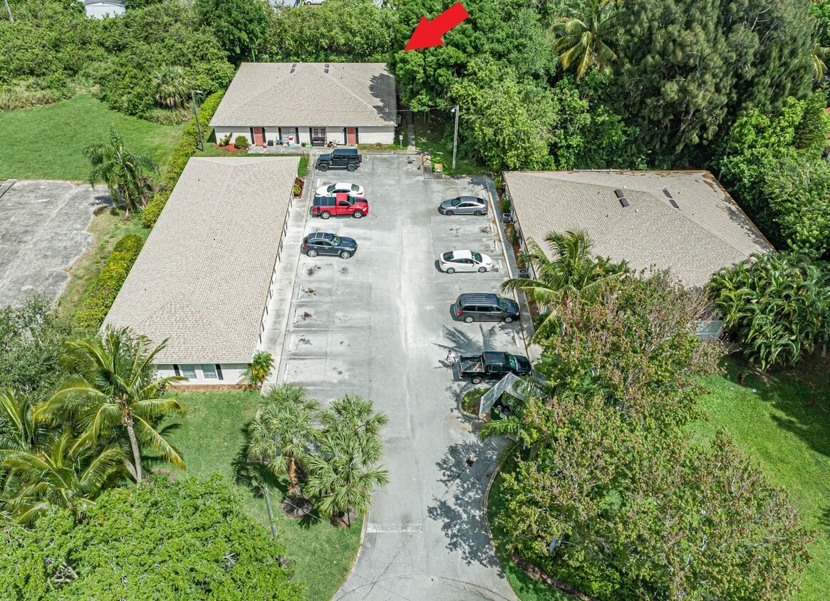 512 13th Pl, Vero Beach, FL 32960 - Condo for Rent in Vero Beach, FL ...