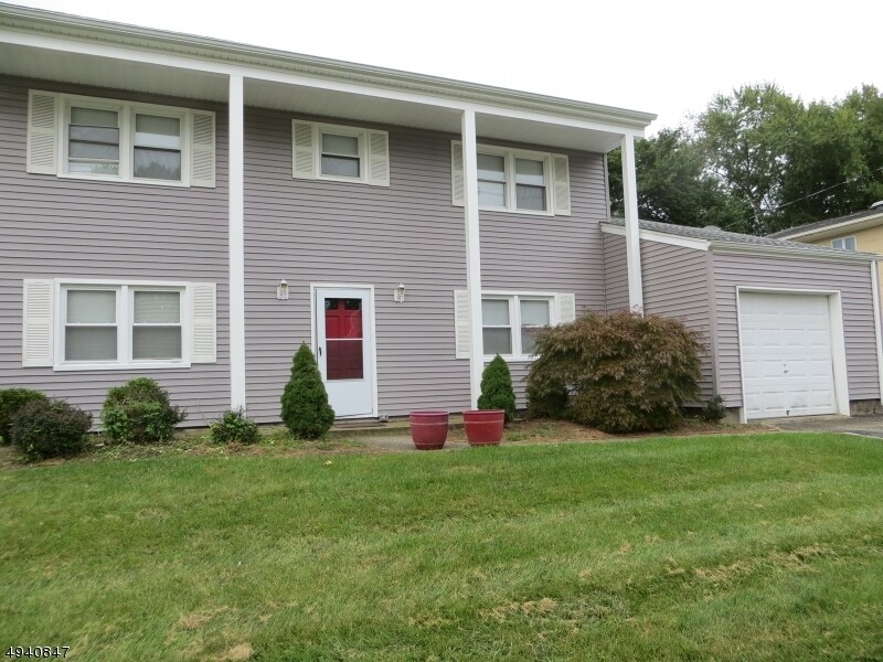 8 Allyson Rd, Mount Olive, NJ 07836 - House Rental in Mount Olive, NJ ...