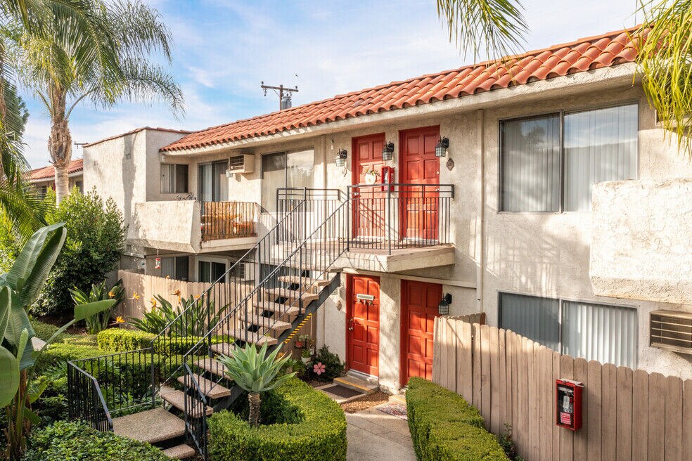 72 Short-Term Apartments for Rent in Orange County, CA | Westside Rentals