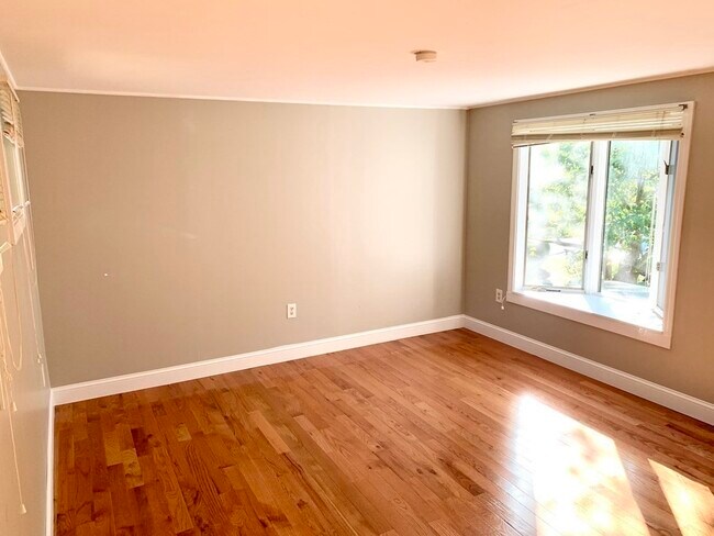 684 Washington St, Braintree, MA 02184 - Townhome Rentals in Braintree ...