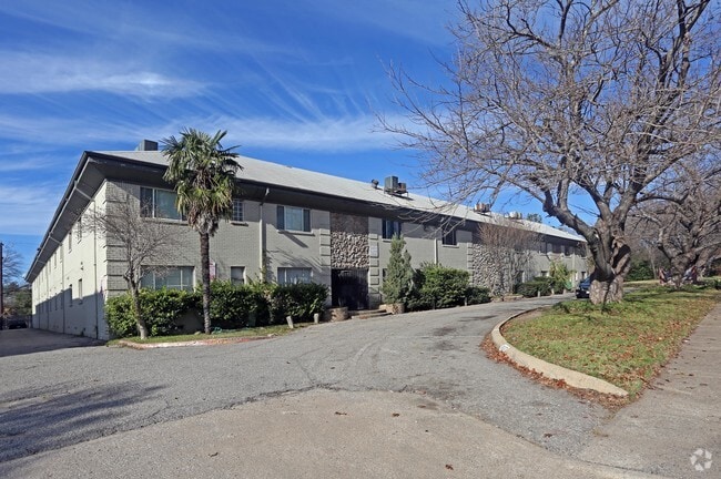 Courthouse Apartments Apartments - Dallas, TX | Apartments.com