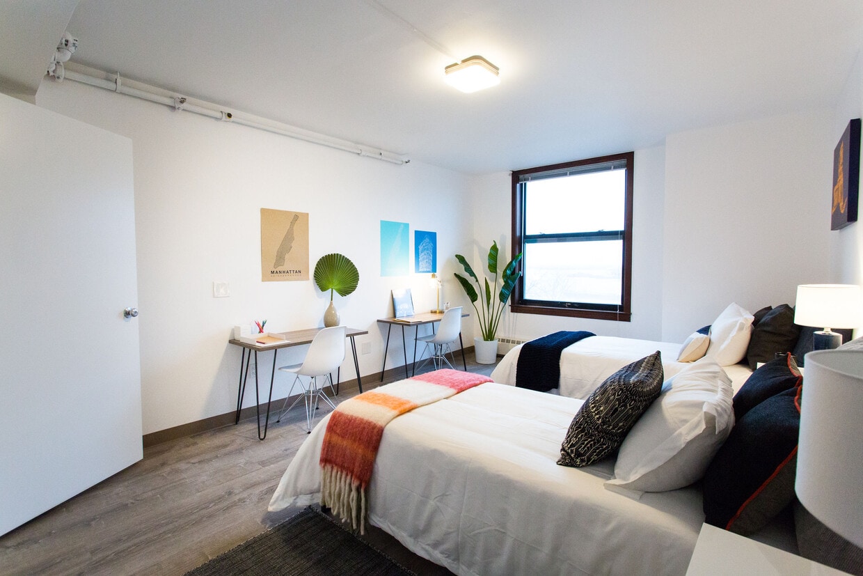 FOUND Study Brooklyn Heights - Student/Intern - 119 Columbia Hts ...