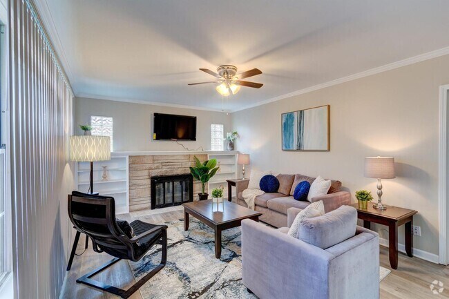 Green Lawns Apartments for Rent with Extra Storage - Indianapolis, IN ...