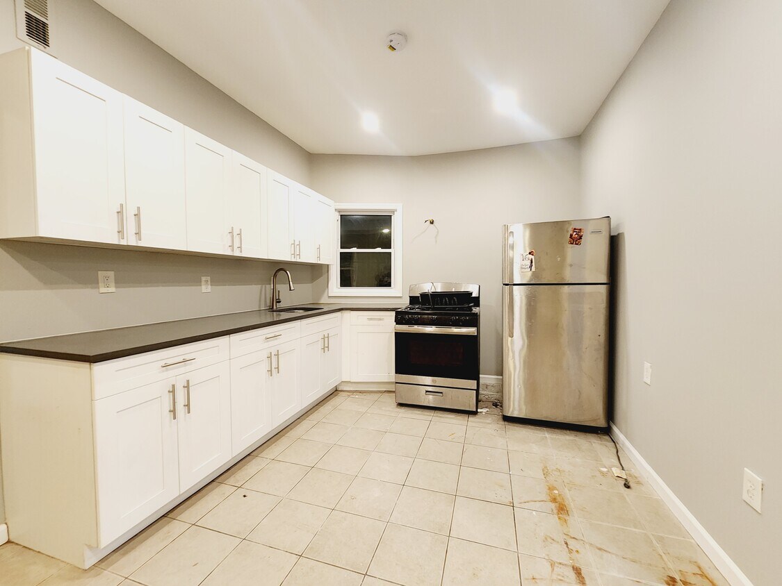 52 Dwight St Unit 1, Jersey City, NJ 07305 - 52 Dwight St Jersey City ...