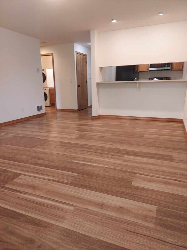 Pinehurst Apartments - 11500 NE Pinehurst Way Seattle, WA - Apartments ...