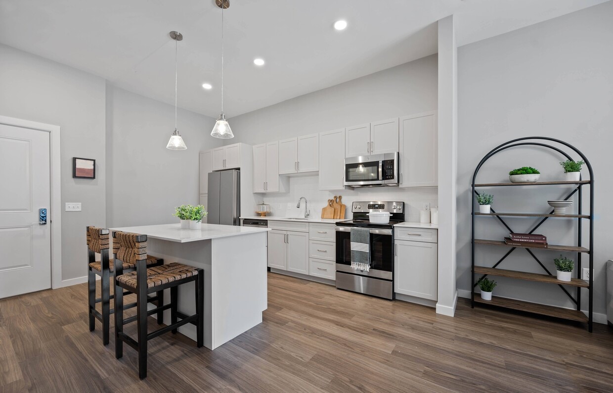 Millyard at Meadow Commons - 98 Pane Rd Newington, CT 06111 ...