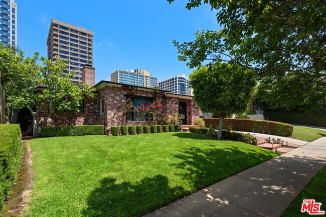 10763 Wellworth Ave, Los Angeles, CA 90024 - House Rental in Los ...