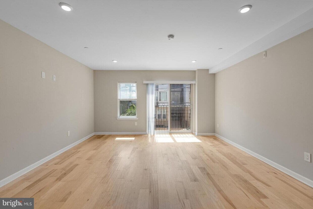1431 Poplar St Unit B, Philadelphia, PA 19130 - Room for Rent in ...