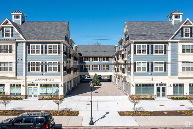 Brookfield Village Apartments - Apartments in Brookfield, CT ...