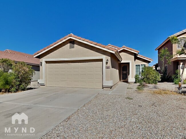 Carter Ranch Apartments for Rent with a Walk-In Closet - Coolidge, AZ ...