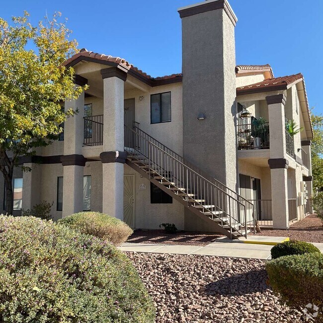Whitney Ranch Houses for Rent with a Swimming Pool - Henderson, NV