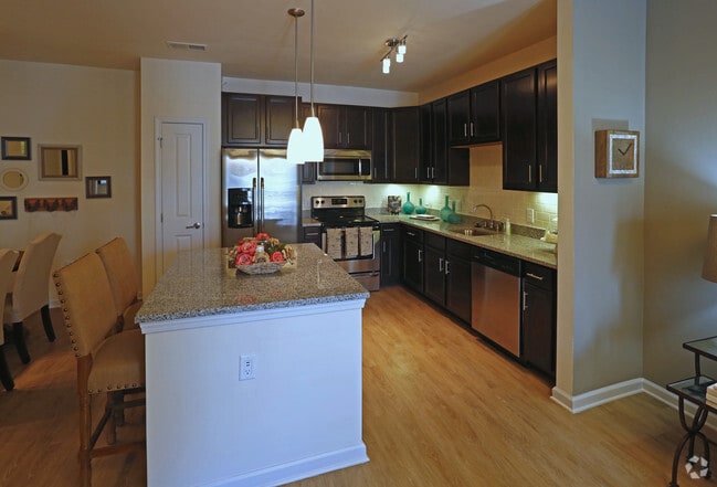 Alexander Village - Apartments in Charlotte, NC | Apartments.com