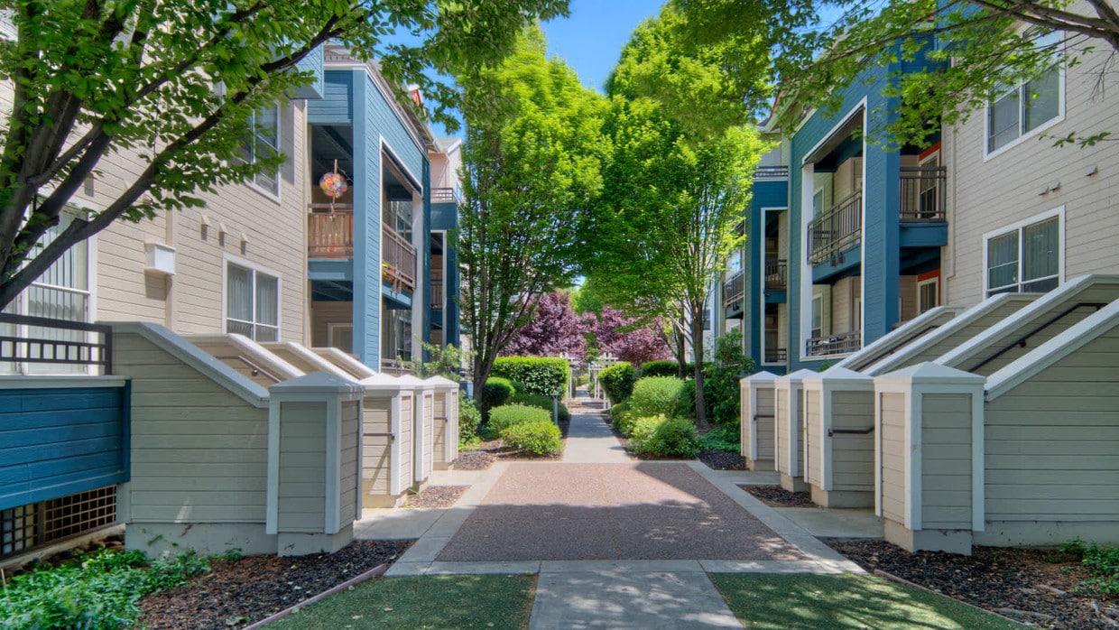 City Gate At Cupertino Apartments