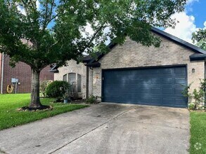 Anna Alea Apartments for Rent with Hardwood Floors - Friendswood, TX ...