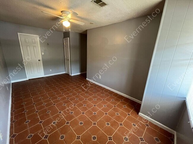 925 Shallowford Rd Unit 25, Chattanooga, TN 37411 - Condo for Rent in ...