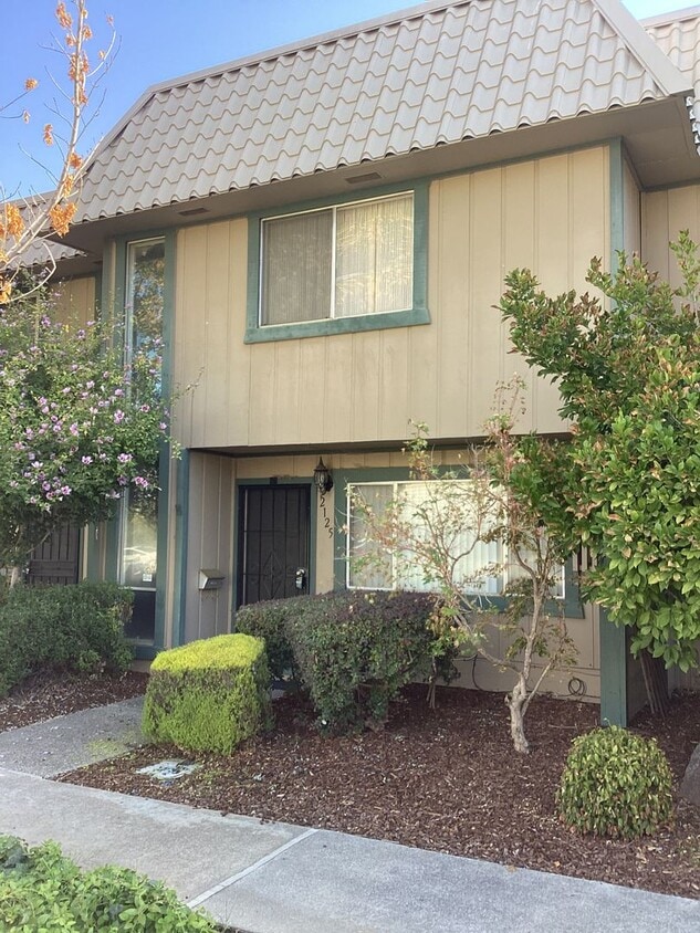 2125 Cottage Way, Sacramento, CA 95825 - House Rental in Sacramento, CA ...