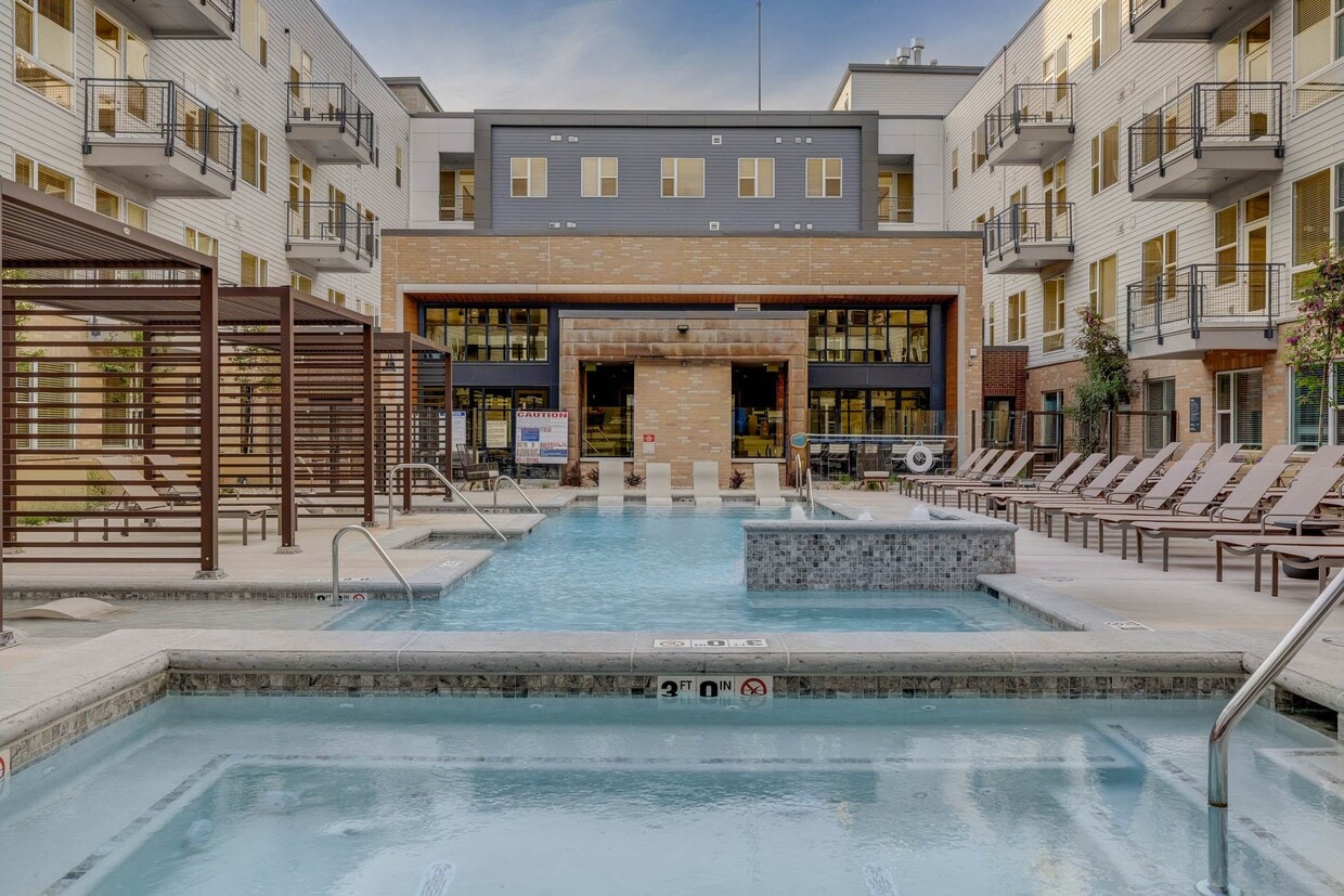 Alta Stone at The Gateway - 565 W 100 S Salt Lake City, UT 84101 ...