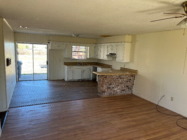 984 NW County Rd 2090, Corsicana, TX 75110 | Apartments.com