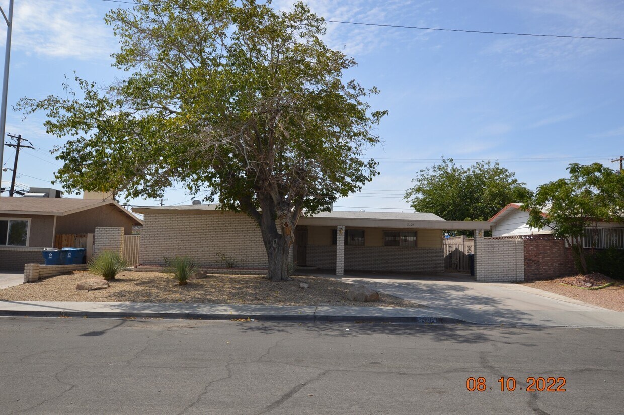 2805 Kings Way, Las Vegas, NV 89102 - House for Rent in Las Vegas, NV ...