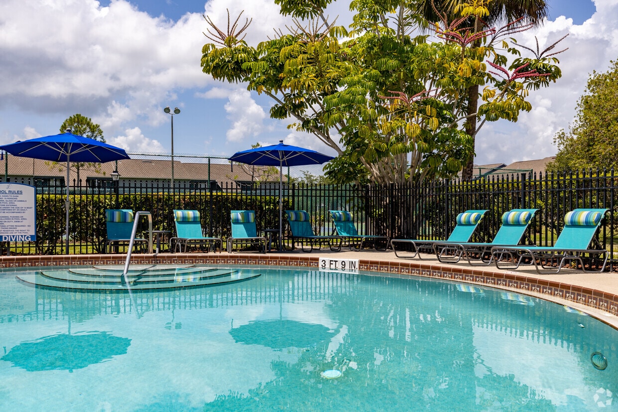 Lake Pointe - Apartments in Melbourne, FL | Apartments.com